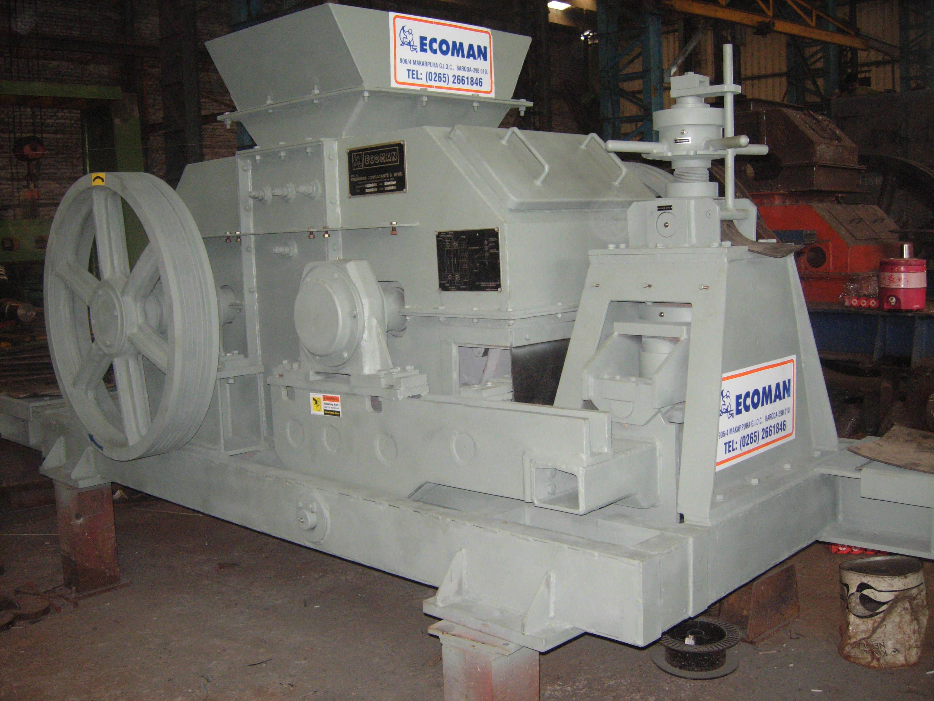 Smooth Double Roll Crusher Manufacturer in India | EcomanIndia